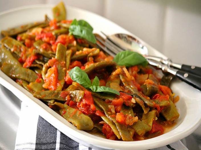 Fagiolini piattoni alla pizzaiola. Una ricetta unica.Ricette di Mina in ...